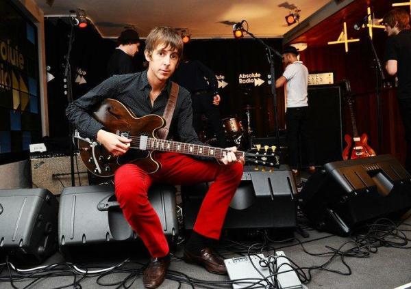 Cómo vestir al estilo rockero - 11 pasos