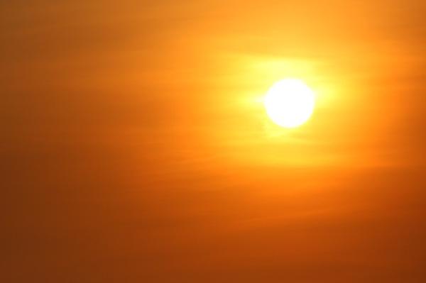 Cuál es el tamaño del sol - 4 pasos