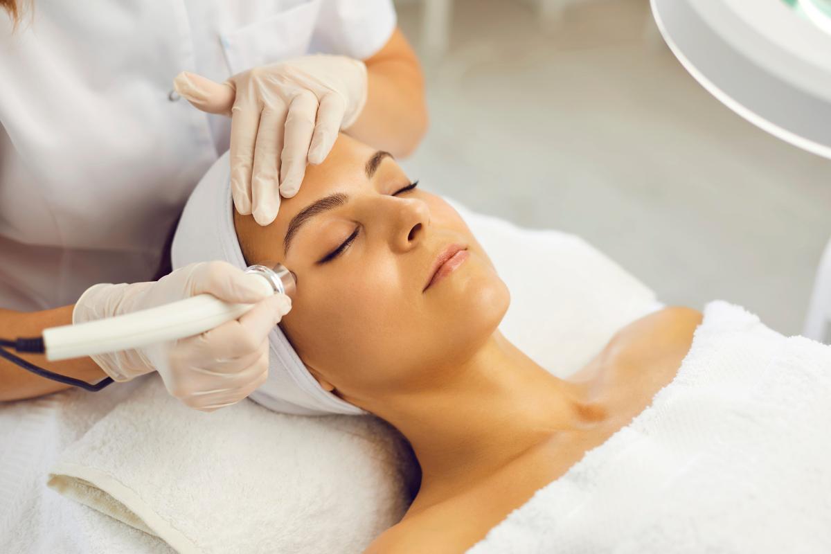 Indiba facial: qué es, beneficios de este tratamiento, efecto rebote y ...