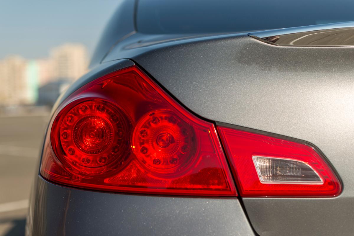 7 Tipos de luces del coche - Descubre cómo son y cuándo utilizarlas