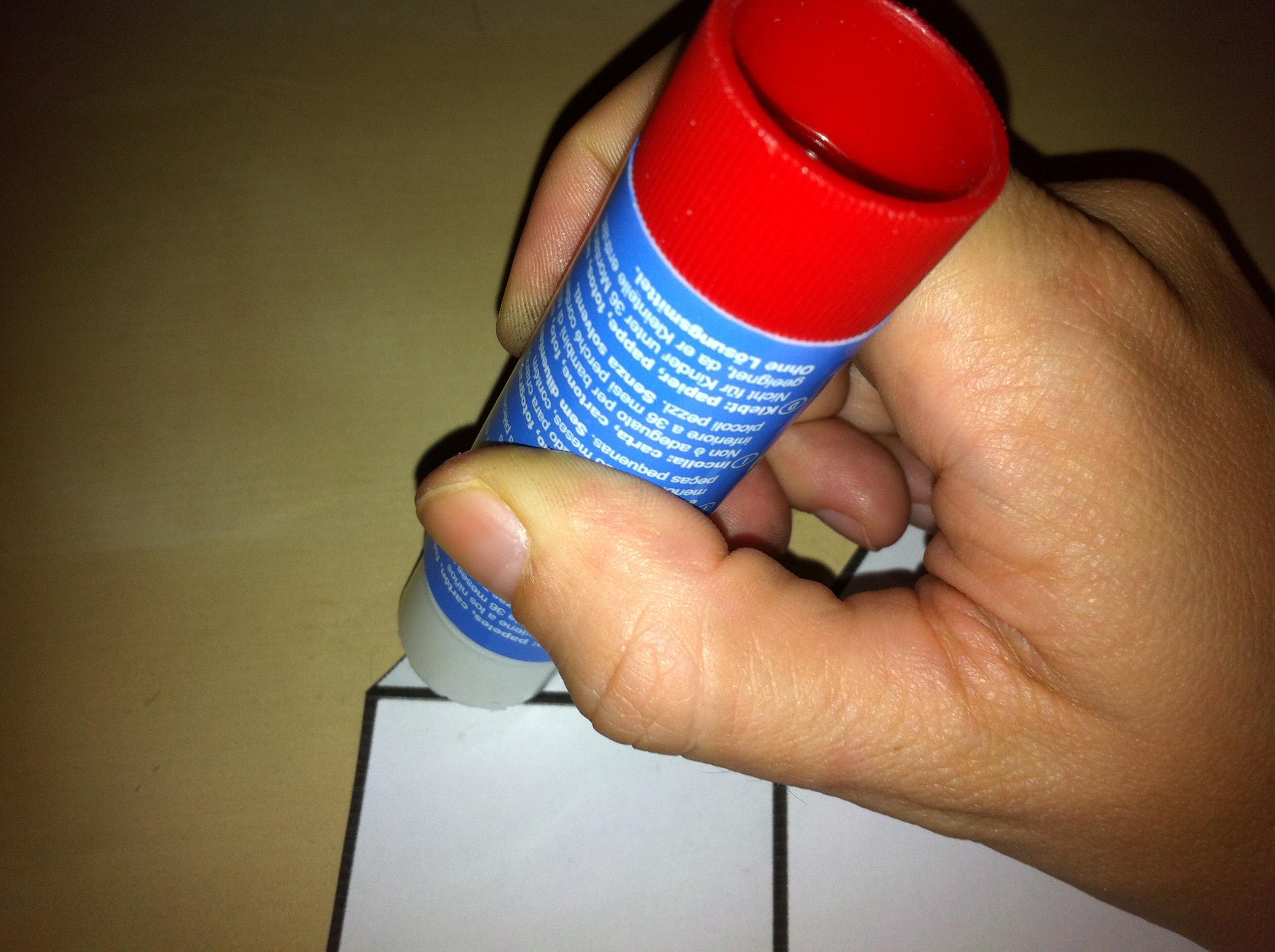 Cómo hacer un prisma con base triangular - 5 pasos