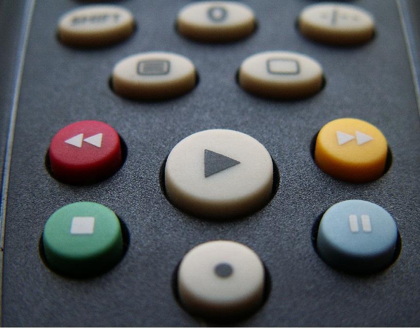 Cómo programar un control remoto universal RCA - 6 pasos