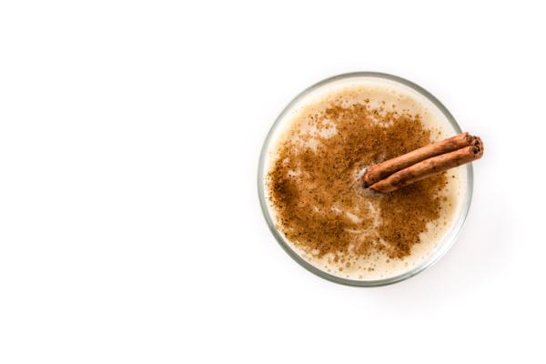 Cómo hacer bolis o congeladas de rompope - Receta casera