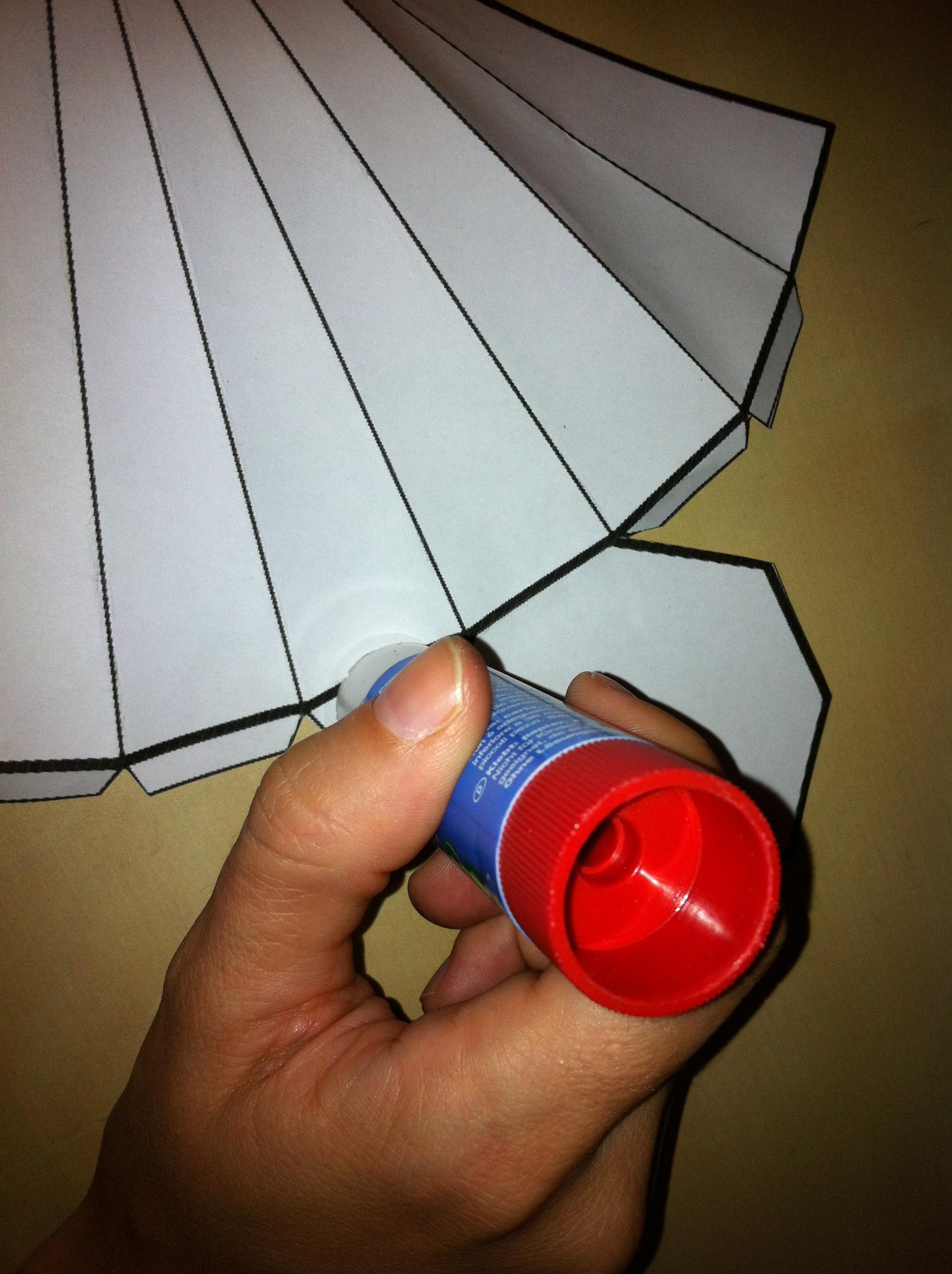 Cómo hacer una pirámide con base octagonal - 5 pasos