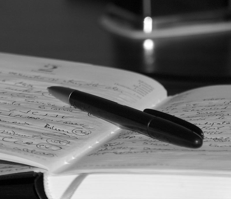 Cómo escribir un ensayo comparativo - 6 pasos