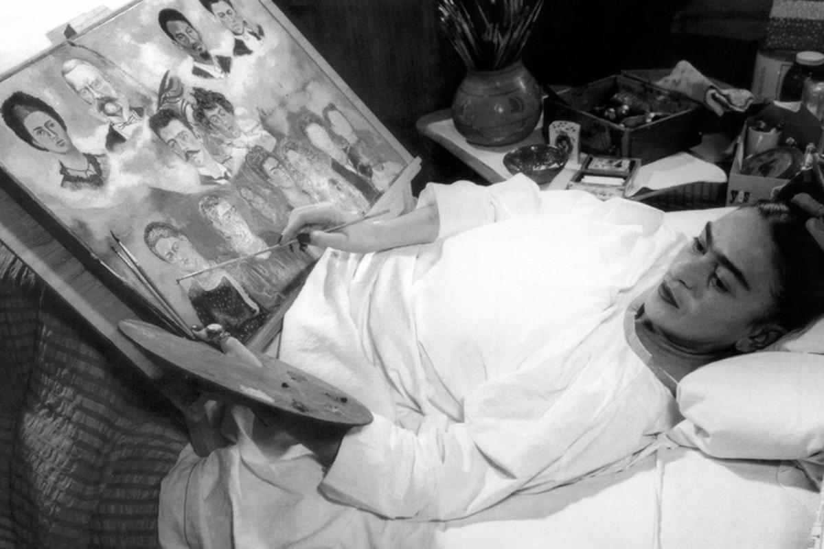 Cómo murió Frida Kahlo: qué le pasó y las controversias de su muerte