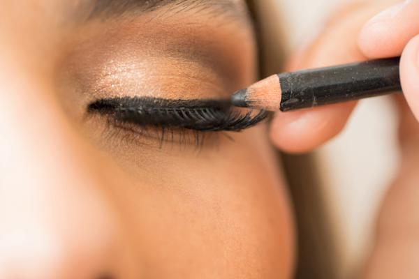 7 TIPOS de DELINEADORES de ojos y trucos para aplicarlos