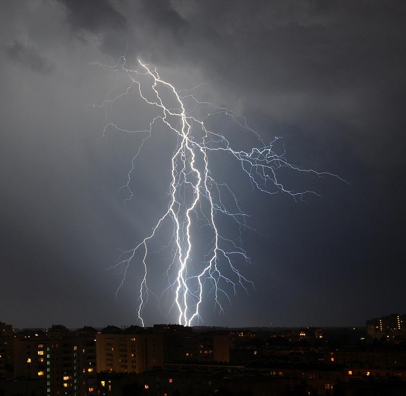 Cómo se producen los rayos