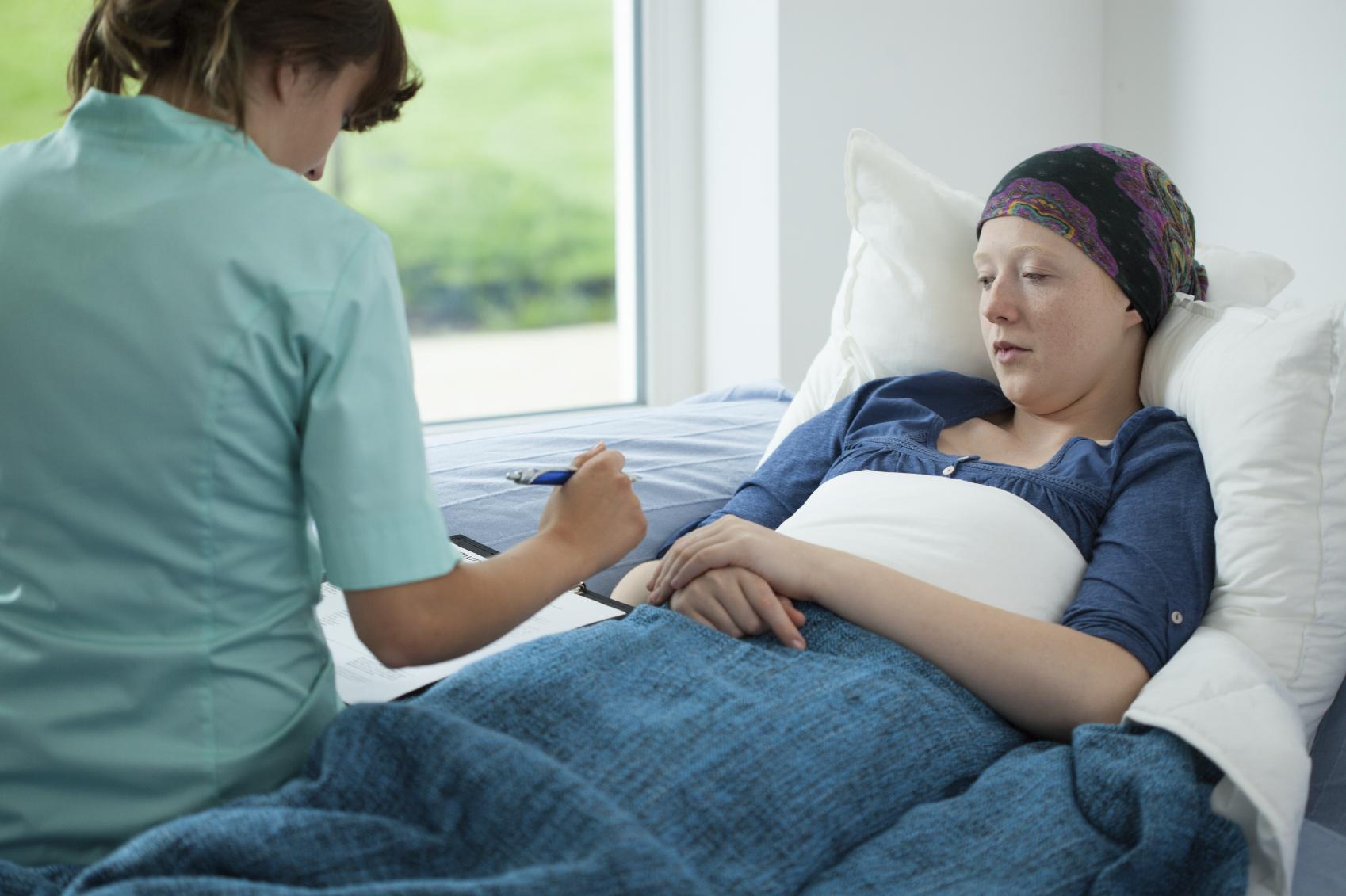 Cómo animar a un paciente de cáncer - 7 pasos