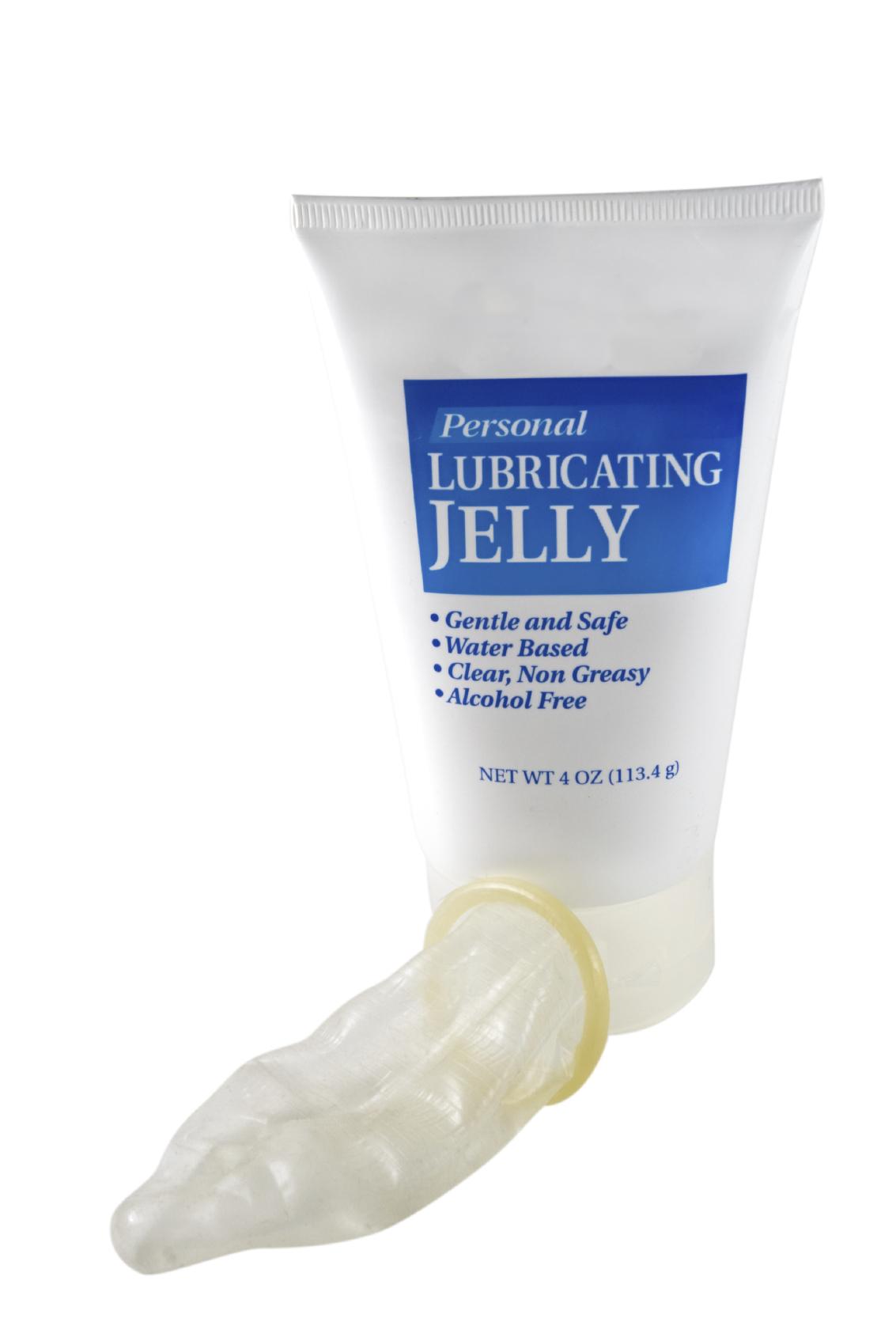 Cómo usar lubricante con preservativo