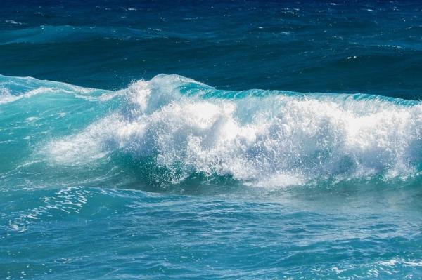 ¿Por qué el mar es azul?